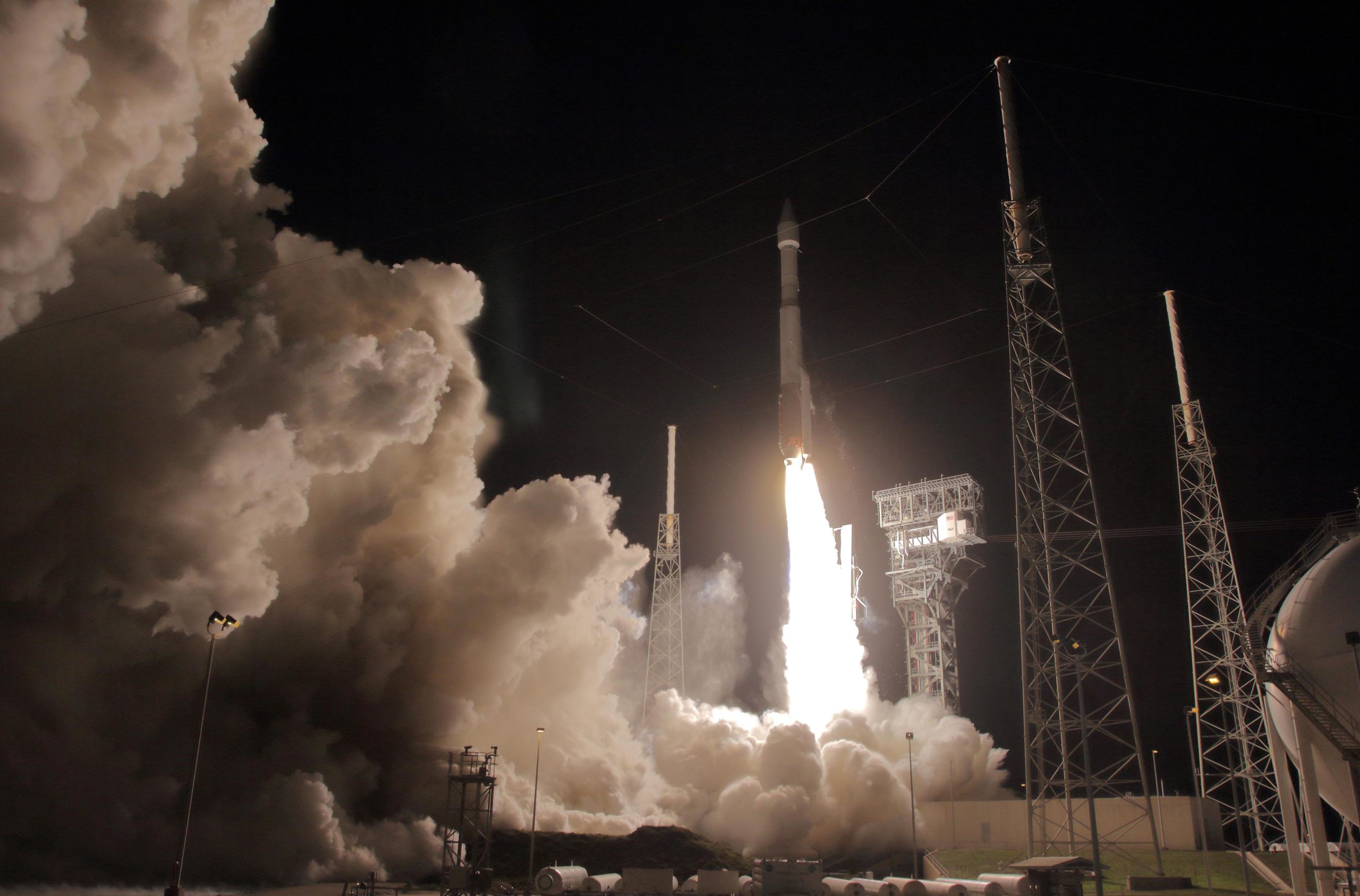 Lancering van Solar Orbiter, reis naar de Zon • ZENIT - sterrenkunde ...